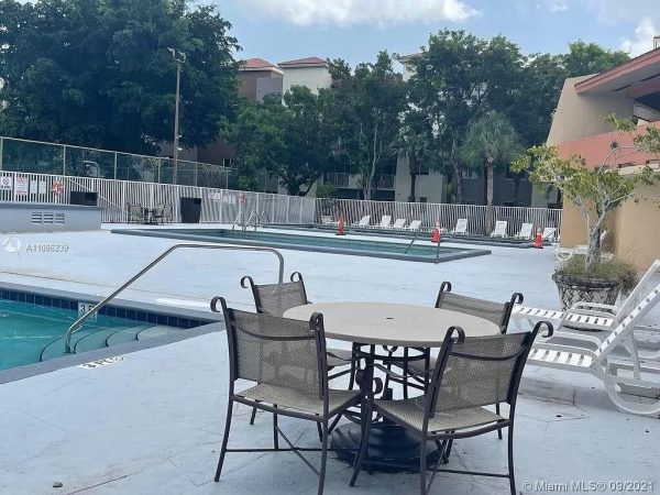 Paradise Pointe Condominium – Miami Florida